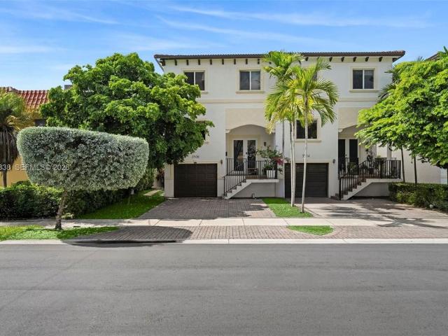 Luxury Townhouse for sale in North Miami Beach, Florida