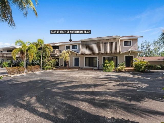Luxury Townhouse for sale in North Miami Beach, United States