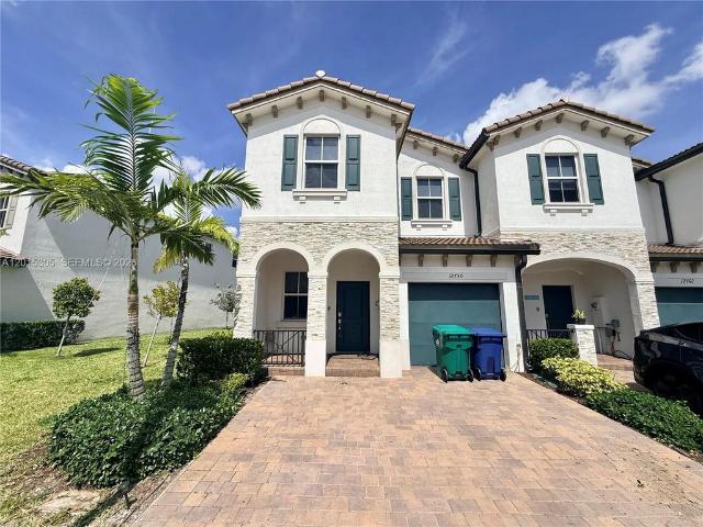 Luxury Townhouse for sale in North Miami, Florida