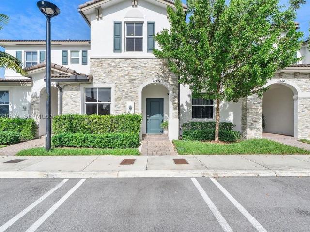 Luxury Townhouse for sale in North Miami, United States