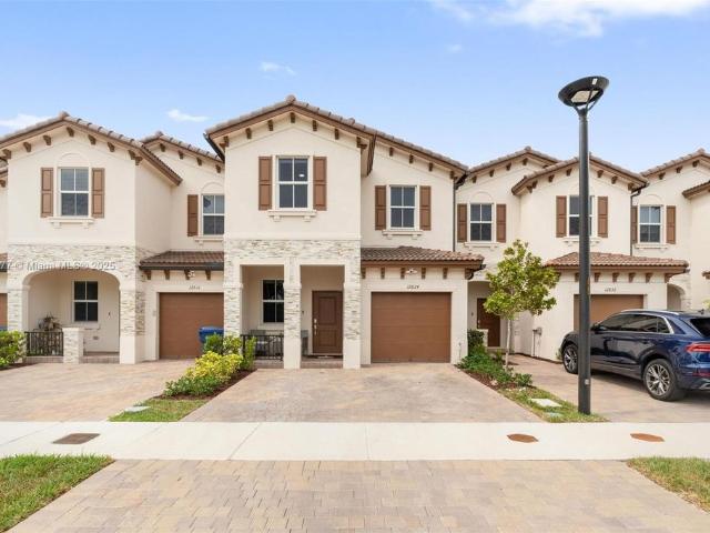 Luxury Townhouse for sale in North Miami, United States
