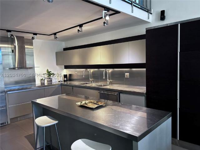 Luxury Townhouse for sale in Aventura, United States