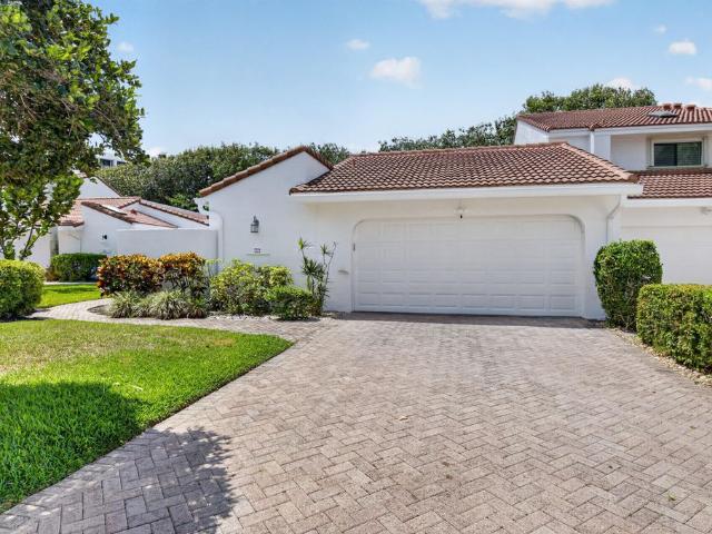 Luxury Townhouse for sale in Boca Raton, Florida