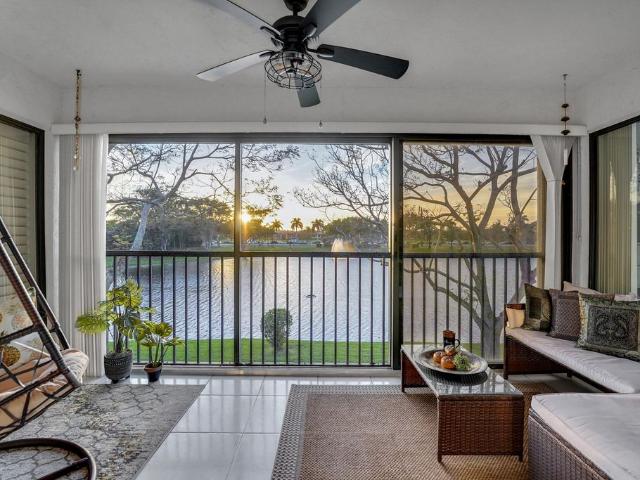 Luxury Townhouse for sale in Boca Raton, Florida