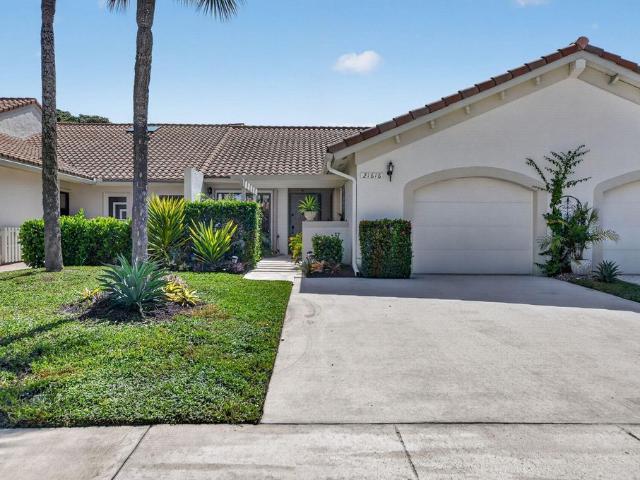 Luxury Townhouse for sale in Boca Raton, Florida