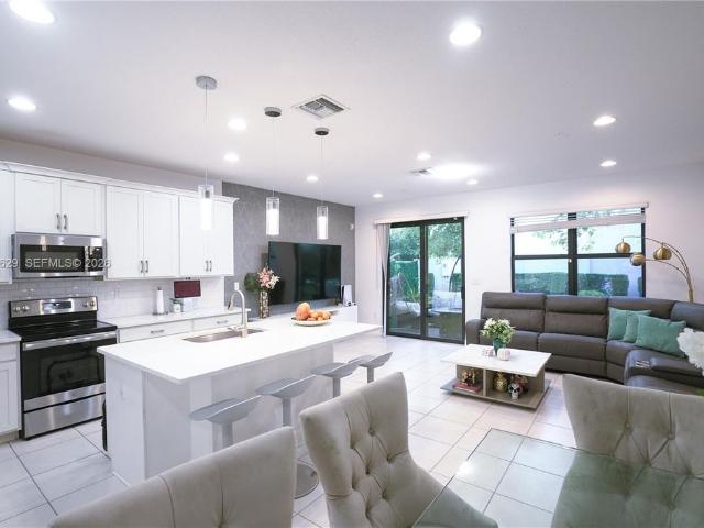 Luxury Townhouse for sale in Boca Raton, Florida
