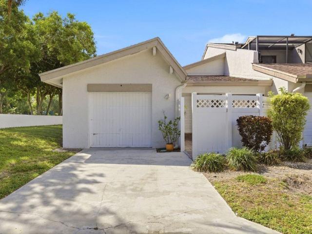 Luxury Townhouse for sale in Boca Raton, Florida