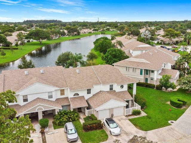 Luxury Townhouse for sale in Boca Raton, Florida