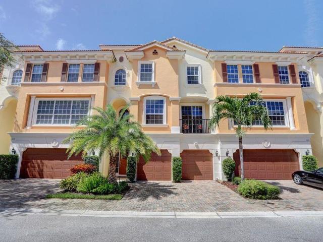 Luxury Townhouse for sale in Boca Raton, United States