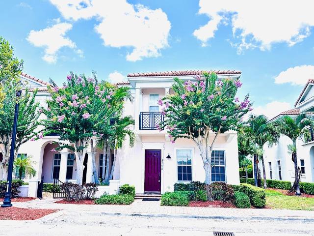 Luxury Townhouse for sale in Boca Raton, United States