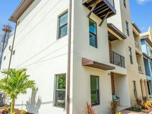 Luxury Townhouse for sale in Cocoa, Florida
