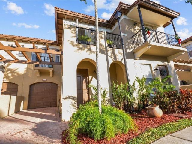 Luxury Townhouse for sale in Coconut Creek, Florida
