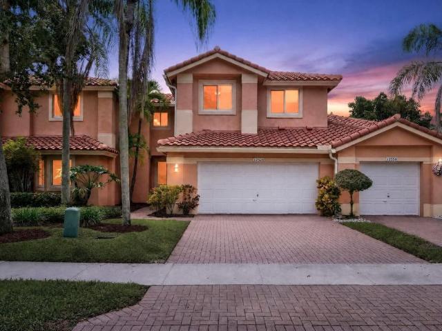 Luxury Townhouse for sale in Coral Springs, Florida