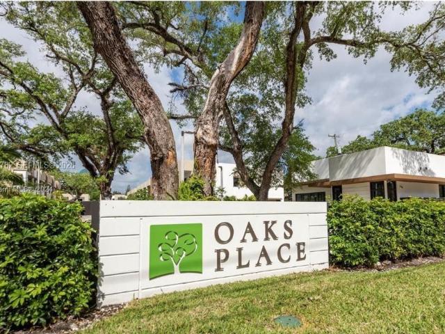 Luxury Townhouse for sale in Dania Beach, Florida
