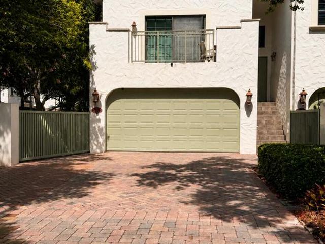 Luxury Townhouse for sale in Dania Beach, United States