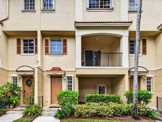 Luxury Townhouse for sale in Delray Beach, Florida