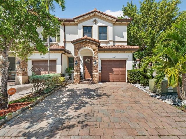 Luxury Townhouse for sale in Doral, United States