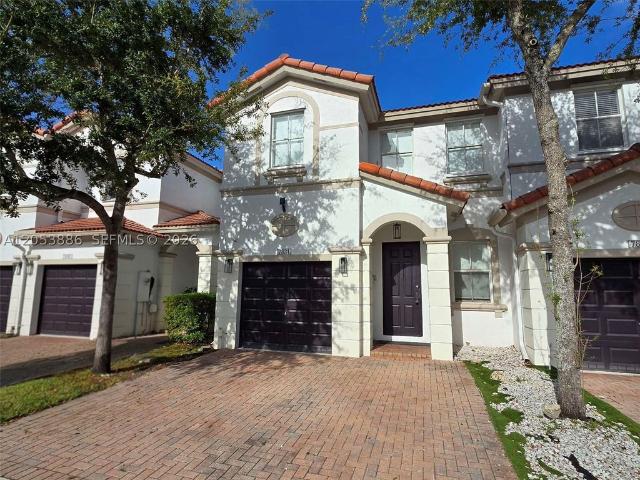 Luxury Townhouse for sale in Doral, United States