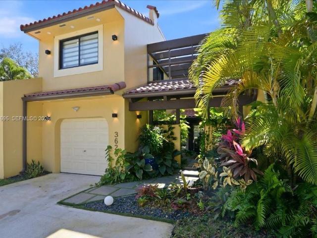 Luxury Townhouse for sale in Doral, United States