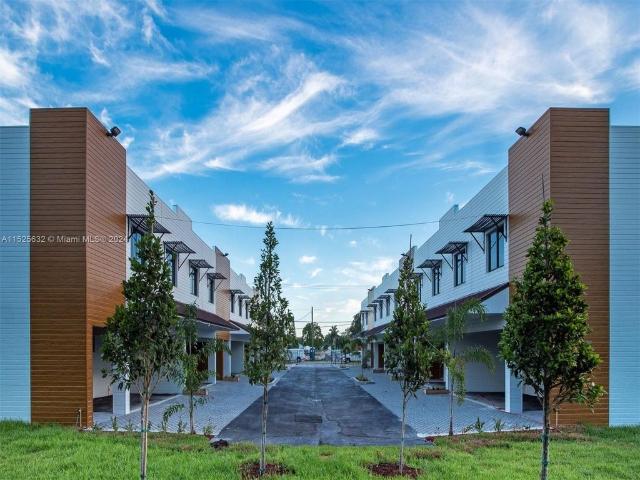 Luxury Townhouse for sale in Florida City, Florida