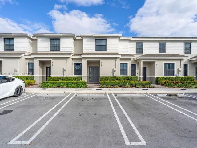 Luxury Townhouse for sale in Florida City, Florida