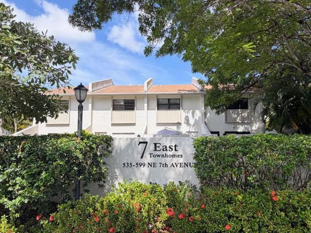 Luxury Townhouse for sale in Fort Lauderdale, United States