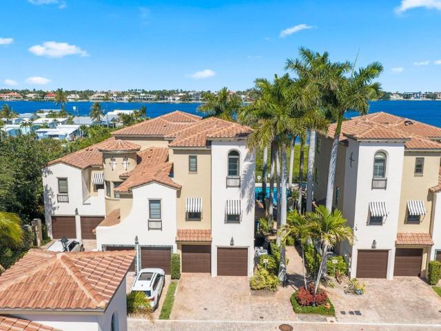 Luxury Townhouse for sale in Hypoluxo, Florida