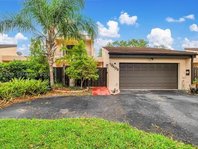 Luxury Townhouse for sale in Hialeah, Florida