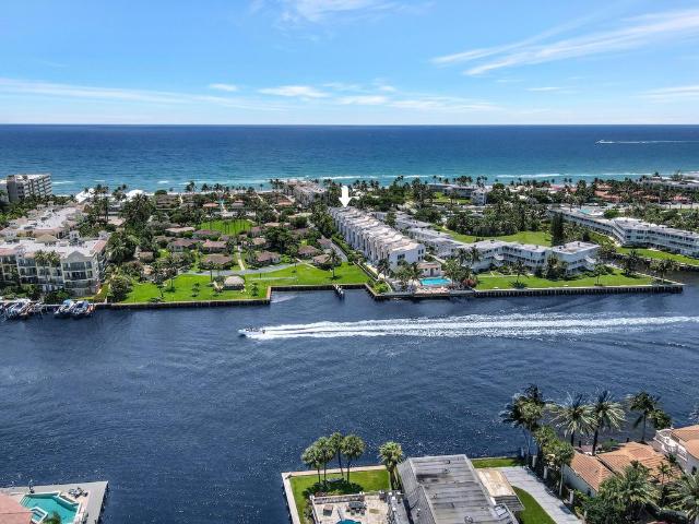 Luxury Townhouse for sale in Hillsboro Beach, Florida