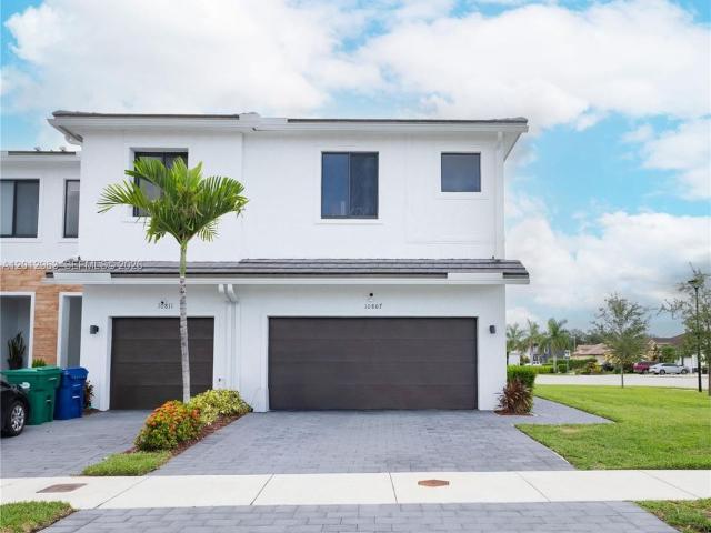 Luxury Townhouse for sale in Homestead, United States