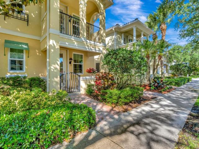 Luxury Townhouse for sale in Jupiter, Florida