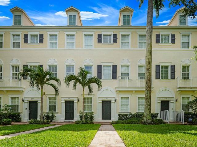 Luxury Townhouse for sale in Jupiter, Florida