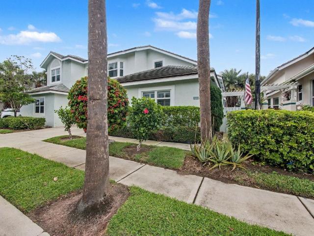 Luxury Townhouse for sale in Jupiter, Florida