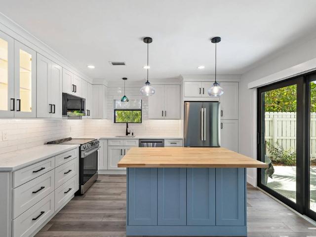 Luxury Townhouse for sale in Jupiter, Florida