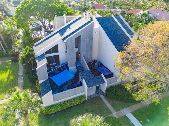 Luxury Townhouse for sale in Jupiter, Florida