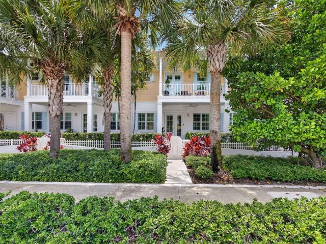 Luxury Townhouse for sale in Jupiter, United States