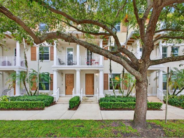 Luxury Townhouse for sale in Jupiter, United States