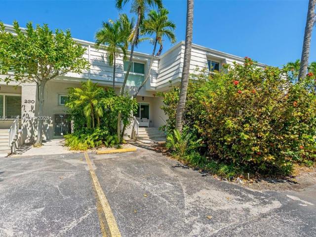 Luxury Townhouse for sale in Key Biscayne, Florida