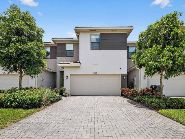Luxury Townhouse for sale in Lake Worth, Florida
