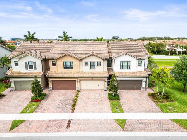 Luxury Townhouse for sale in Lake Worth, Florida