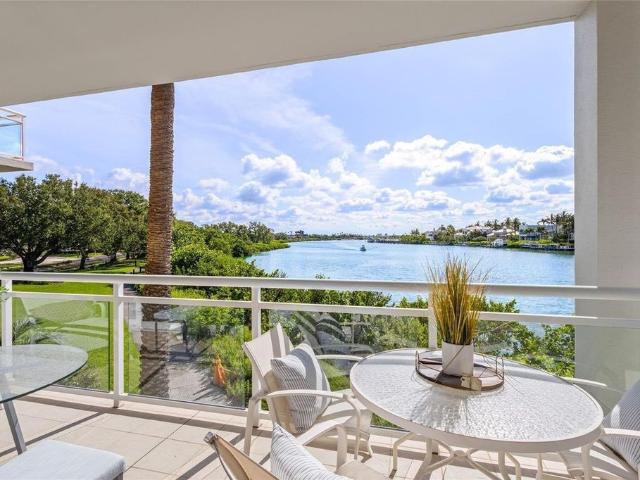 Luxury Townhouse for sale in Longboat Key, Florida