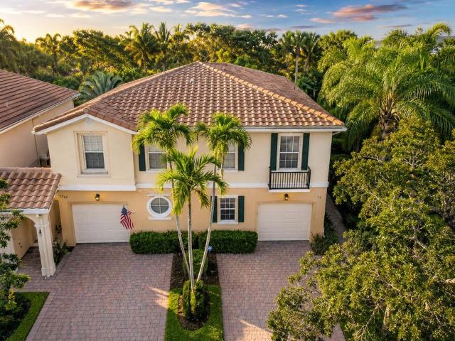 Luxury Townhouse for sale in Palm Beach Gardens, Florida