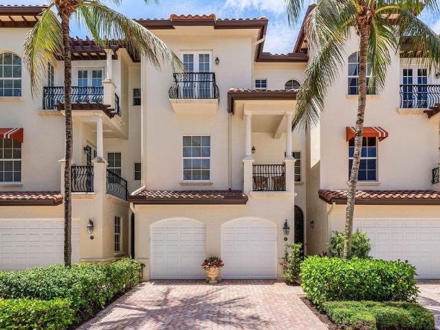 Luxury Townhouse for sale in Palm Beach Gardens, Florida