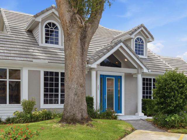 Luxury Townhouse for sale in Palm Beach Gardens, Florida