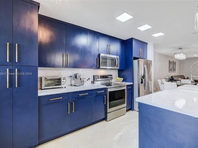 Luxury Townhouse for sale in Pembroke Pines, Florida