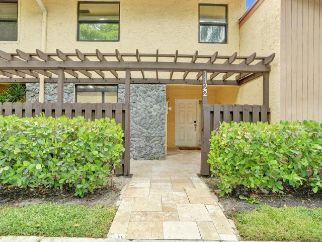 Luxury Townhouse for sale in Plantation, Florida