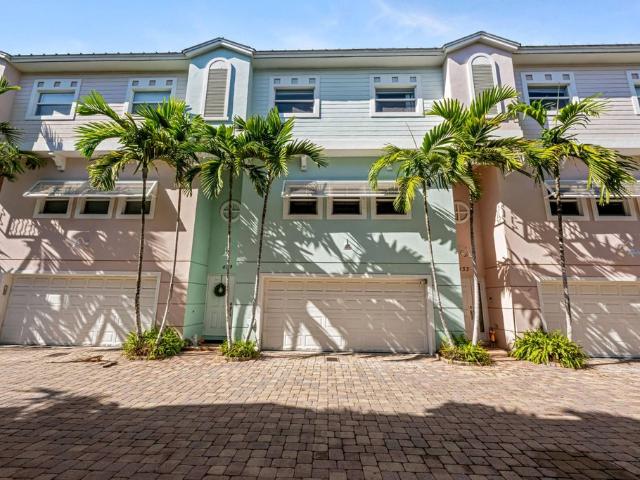 Luxury Townhouse for sale in Pompano Beach, Florida