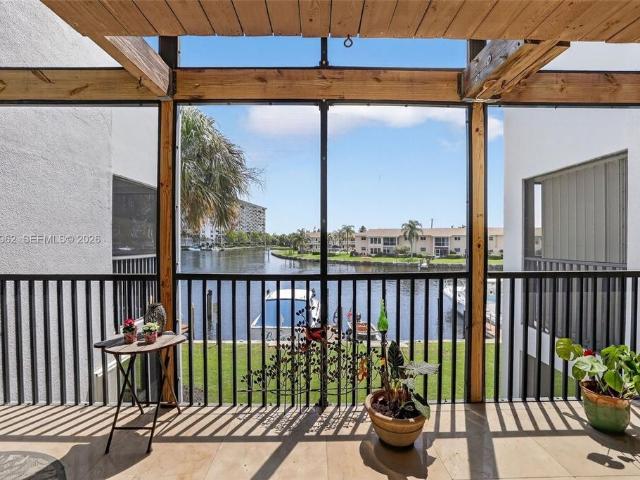 Luxury Townhouse for sale in Pompano Beach, Florida