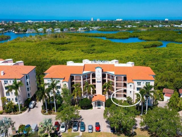 Luxury Townhouse for sale in Sarasota, Florida