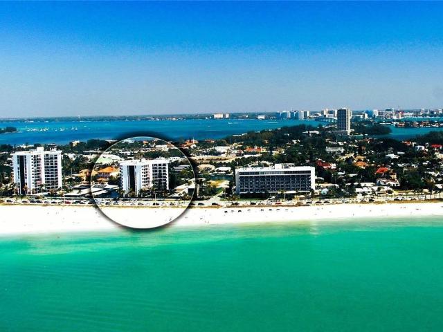Luxury Townhouse for sale in Sarasota, Florida
